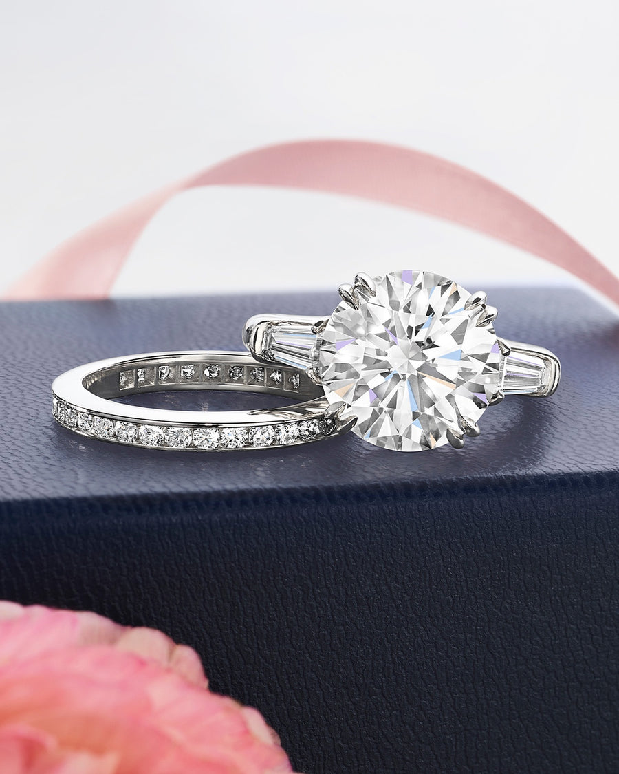 0.75ct Oval Cut Moissanite Cluster Diamond Engagement Ring – Bellezza ...